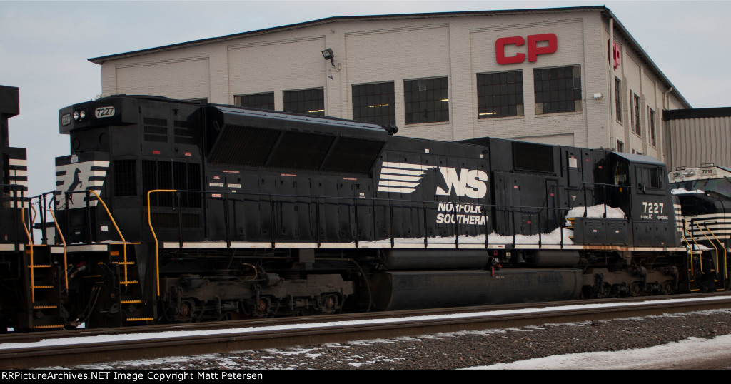 NS 7227